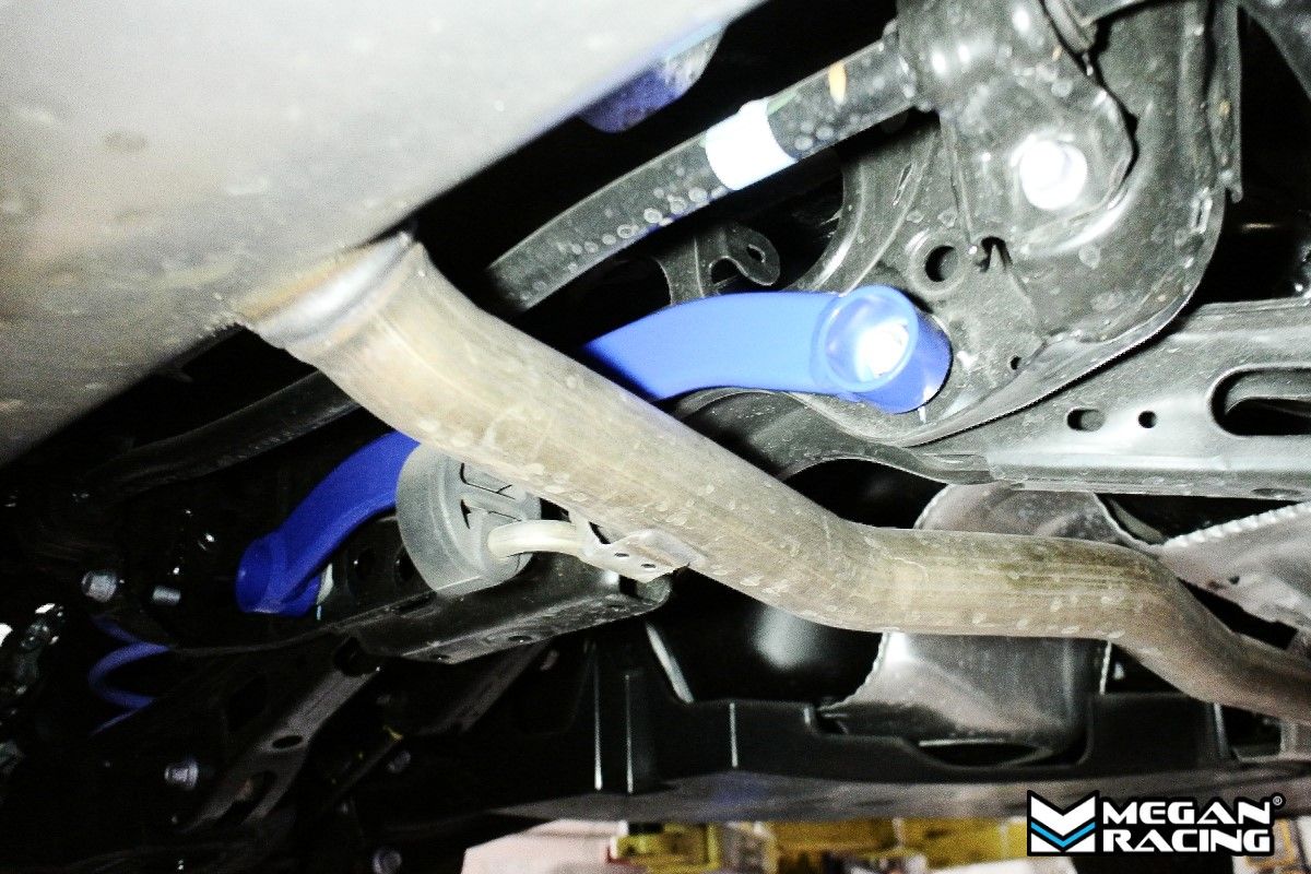 Toyota Rav-4 19+ Rear Lower Subframe Brace - Red – Burton-Racing