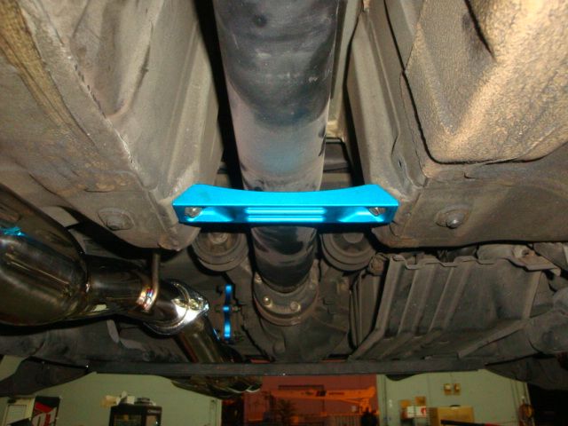 Honda S2000 00-03 Drive Shaft Tunnel Brace Bar – Burton-Racing